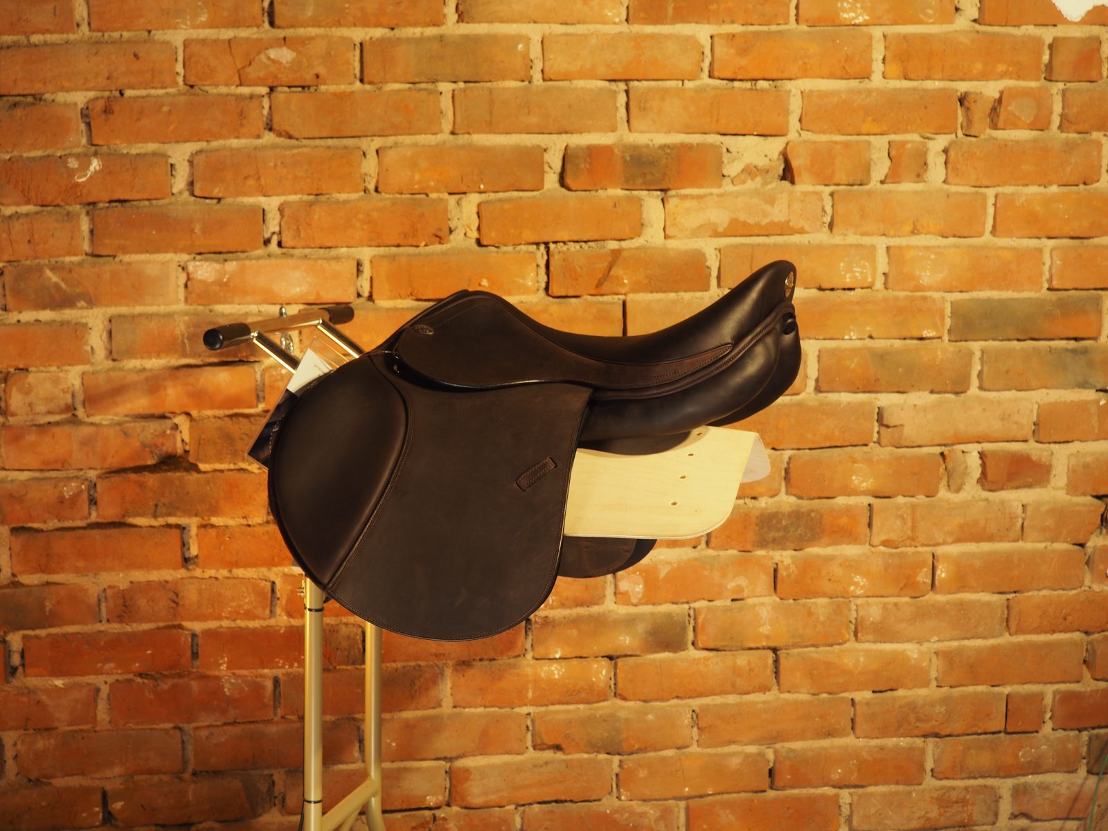 Jorge Canaves Sättel – FM Sattelservice